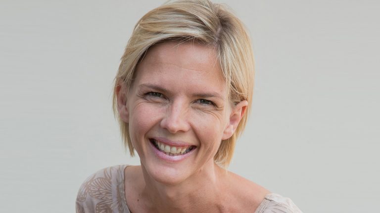 #WomensMonth: Lisa Hoflinger on Bizcommunity - One Custom